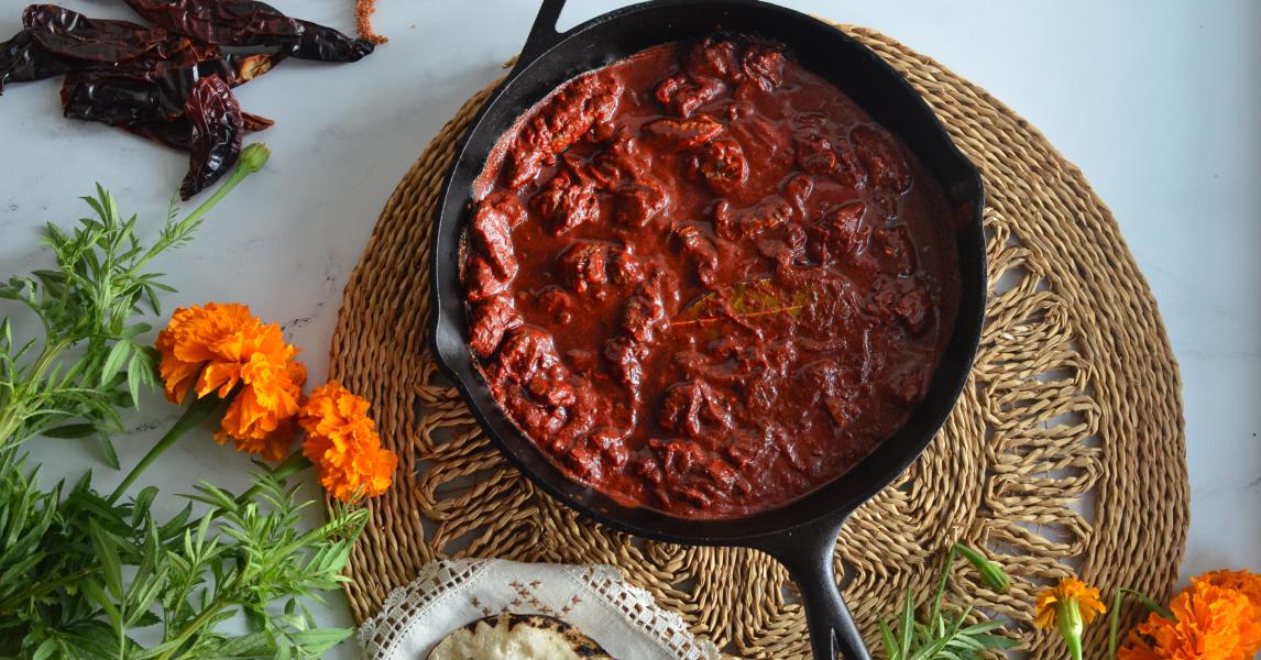 Carne con Chile | Skillet Recipes | Lodge Cast Iron