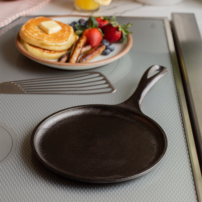 Round Cast Iron Griddle | Shop All Sizes Online | Lodge Cast Iron